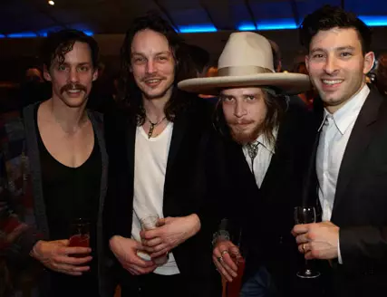 Razorlight ที่การเปิดตัวของ Vestal Vodka