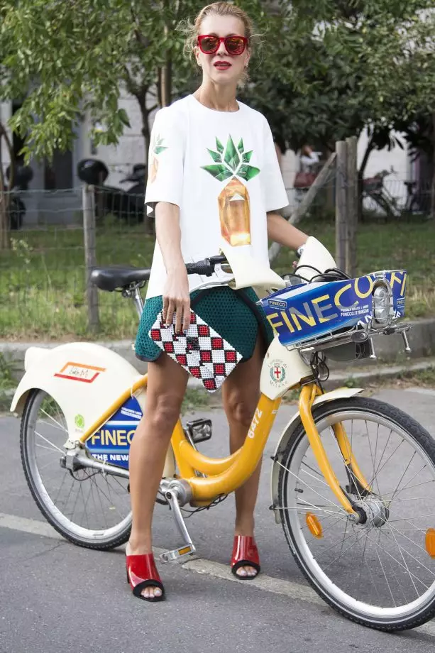 Natalie Joos en bicicleta