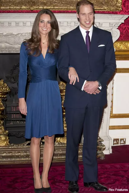 Kate Middleton sužadėtuvių suknelės kopija išparduota per 1 valandą – Issa, parduota, išparduota, „Tesco“, „Florence & Fred“, kopija, panaši, „Royal Wedding“, Marie Claire