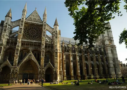 Westminster Abbey - Kate Middleton oppdaget å besøke mulige bryllupssteder - Kate Middleton Prince William - Westminster Abbey - Kjendisnyheter