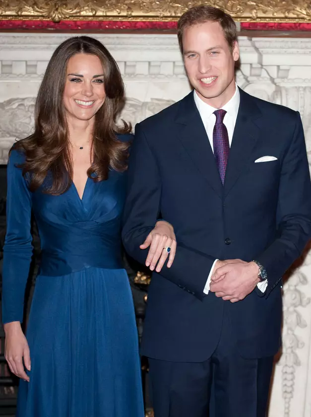 Kate-Middleton-sy-Prince William-Royal Engagement Photos-16 Novambra 2010