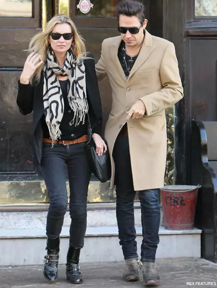 Kate Moss dan Jamie Hince - Kate dan Jamie Hince menikah! - Kate Moss - Jamie Hince - Menikah - Pernikahan - Berita Selebriti