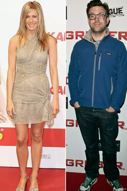 Jennifer Aniston jeung Jason Sudeikis - Hot pasangan anyar waspada! Jennifer Aniston dating Jason Sudeikis? - Bounty Hunter - selebritis News