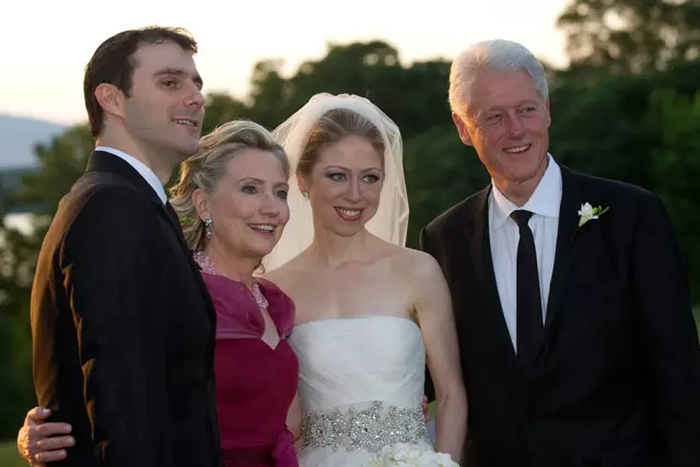 Chelsea-Clinton-Bill-Clinton-és-Hilary-Clinton és Marc Mezvinsky-Chelsea Clinton esküvői fotói