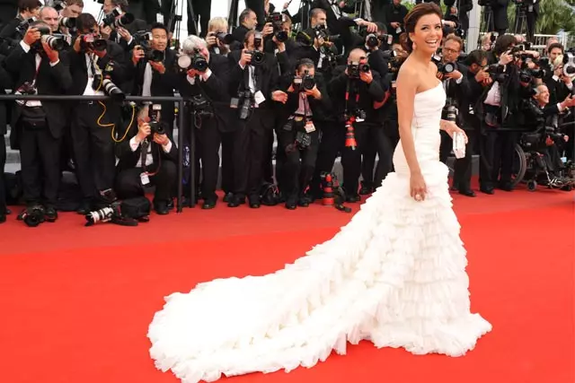 Eva Longoria Parker ĉe la 2010-datita Festivalo de Cannes - Robin Hood-premiero