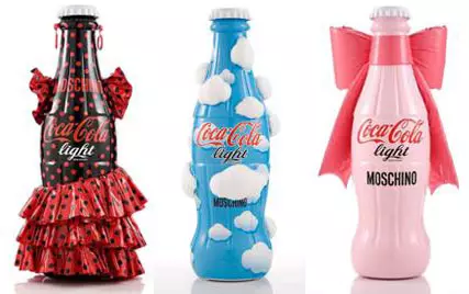 Moschino cola light flessen, Milan Fashion Week