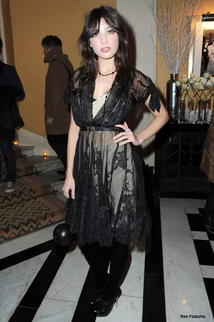 Daisy Lowe - Labaran Fashion