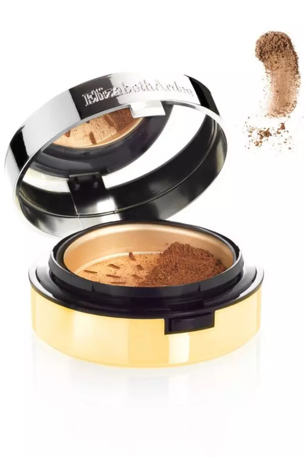 Elizabeth Arden Pure Finish Mineral Powder Foundation – cel mai bun machiaj mineral