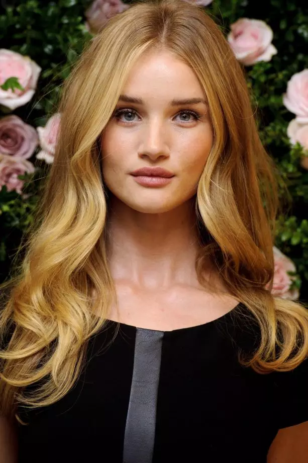 Rosie Huntington-Whiteley hår