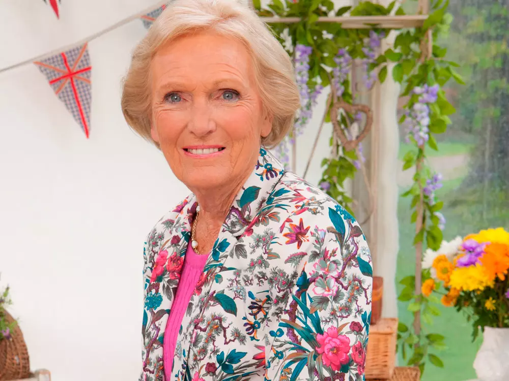 ماري بيري على Great British Bake Off 2014