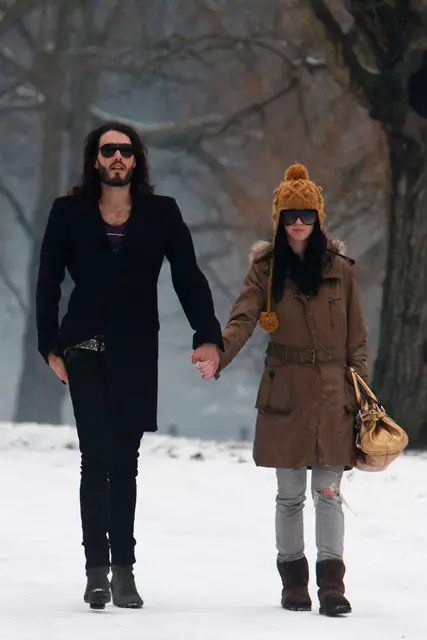 Russell Brand kaj Katy Perry - Famulo Novaĵo