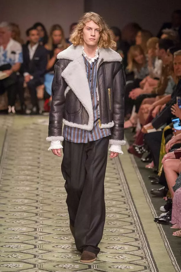 Burberry Kẹsán 2016 Show 60348_20