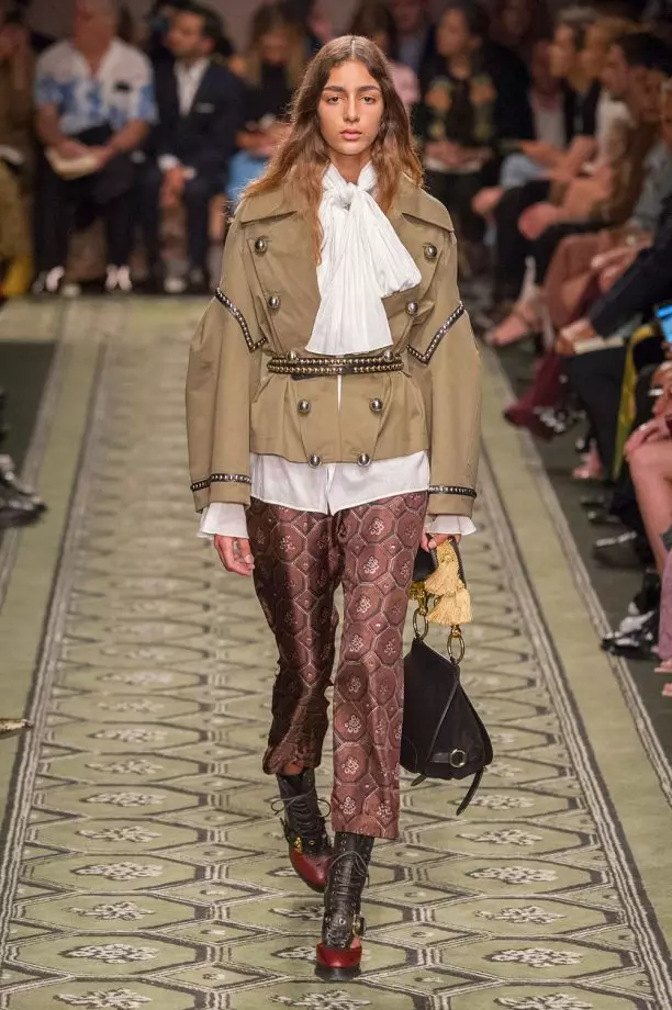 Burberry Kẹsán 2016 Show 60348_24