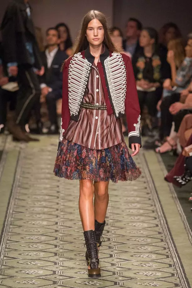 Burberry Kẹsán 2016 Show 60348_28