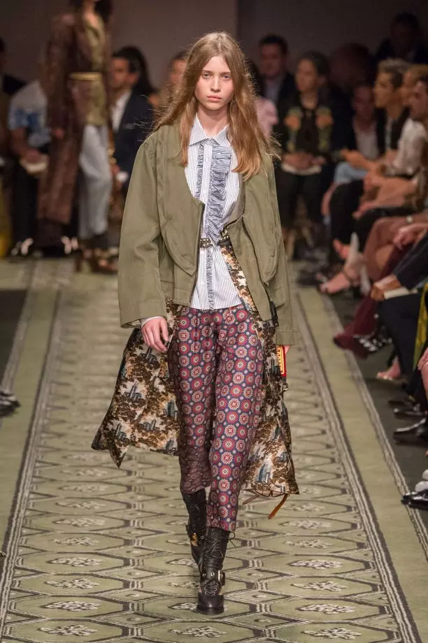 Burberry Kẹsán 2016 Show 60348_38