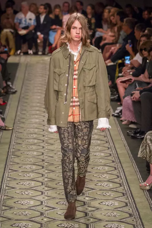 Burberry Kẹsán 2016 Show 60348_45