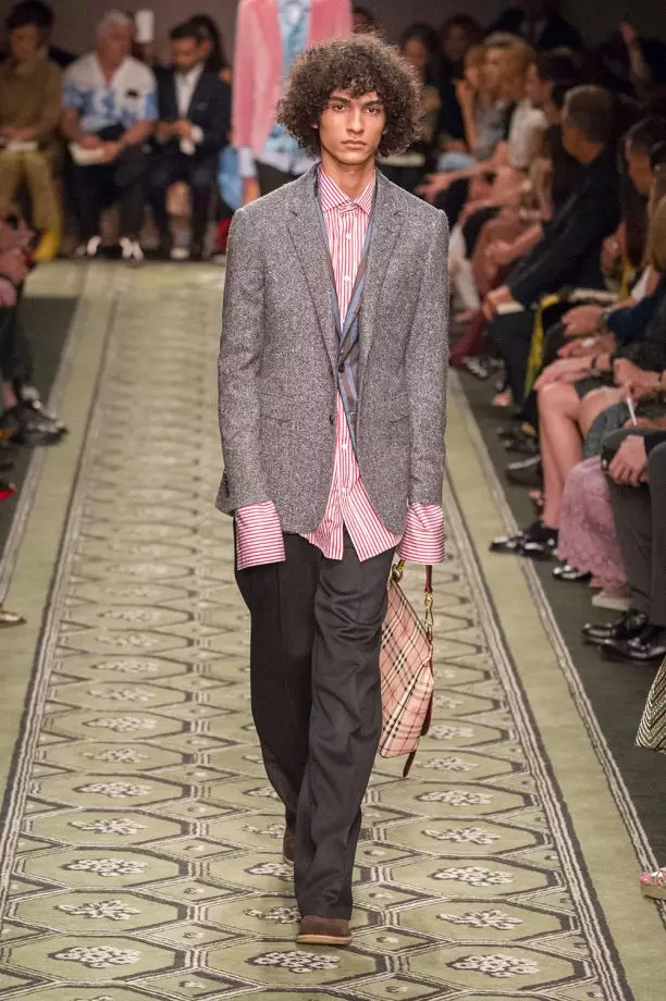 Burberry Kẹsán 2016 Show 60348_68