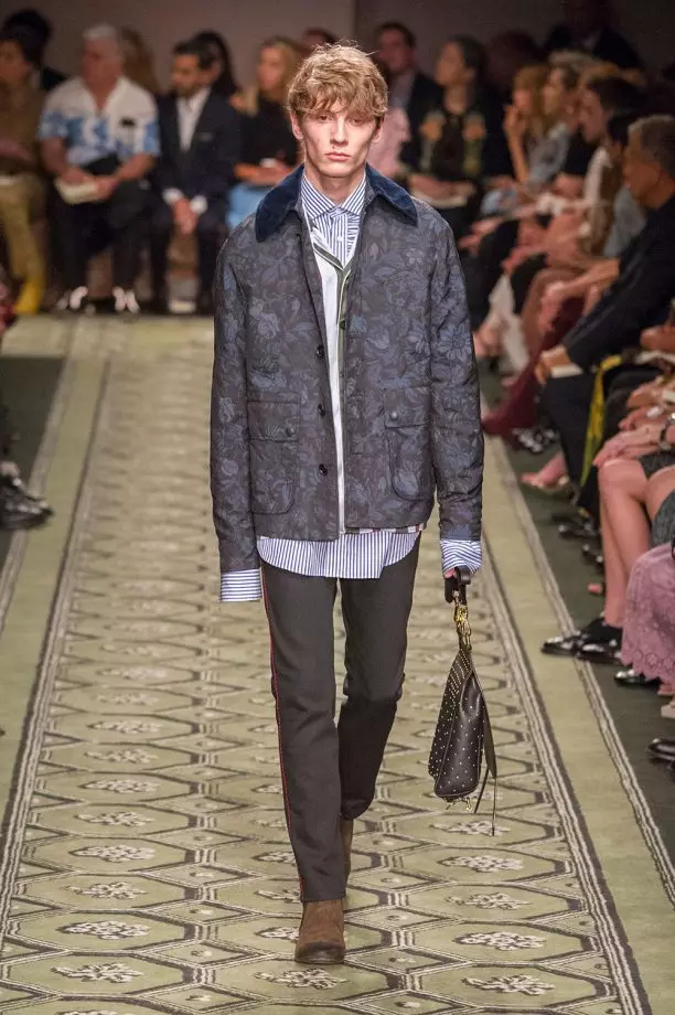 Burberry Kẹsán 2016 Show 60348_75