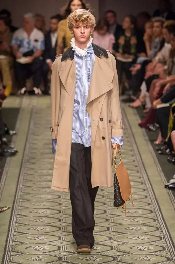 Burberry Kẹsán 2016 Show 60348_80