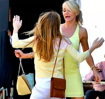 Cameron Diaz en Leslie Mann se On-Set Scrap 60787_1