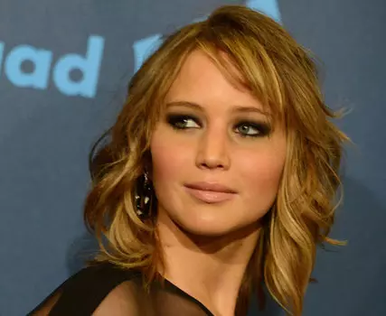 Jennifer Lawrence ס עקס, ניקאַלאַס האָולט ריספּאַנדז צו ראָמאַנס רומאָרס 61501_1