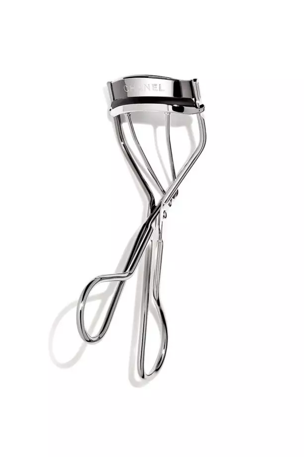 curler ya kope Chanel Le Recourbe Cils de Chanel Eyelash Curler, £23.80, John Lewis