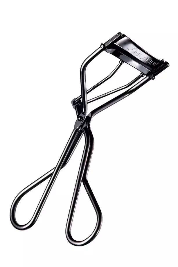 eyelash curler Shiseido Eyelash Curler, £20, Cult Beauty