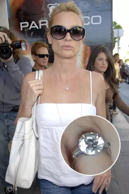 Nicolette-Sheridan-Celebrity Photos-Engagement Rings