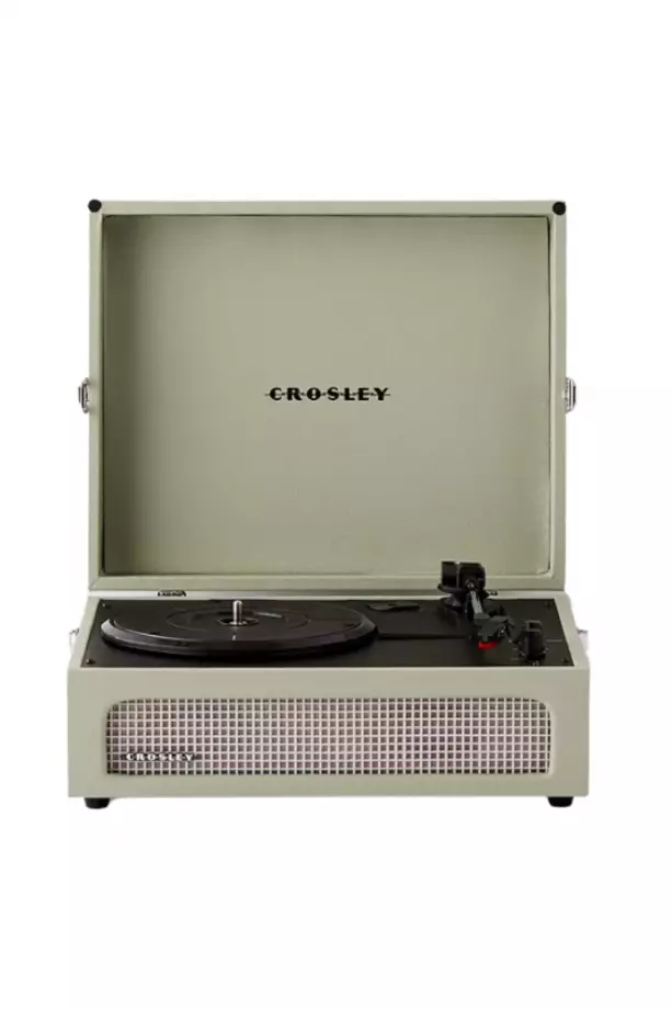 Crosley Voyager Bluetooth Vinyl Record Player - diyariyên herî baş ên valentine ji bo hevalan