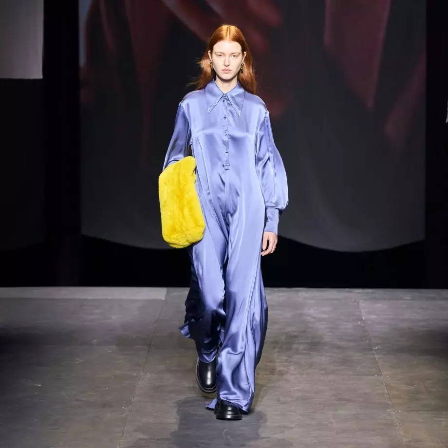Ang mga gutlo sa London Fashion Week nga kinahanglan nimong masayran 9820_13