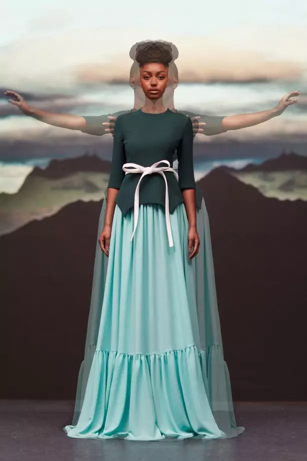 Ang mga gutlo sa London Fashion Week nga kinahanglan nimong masayran 9820_23